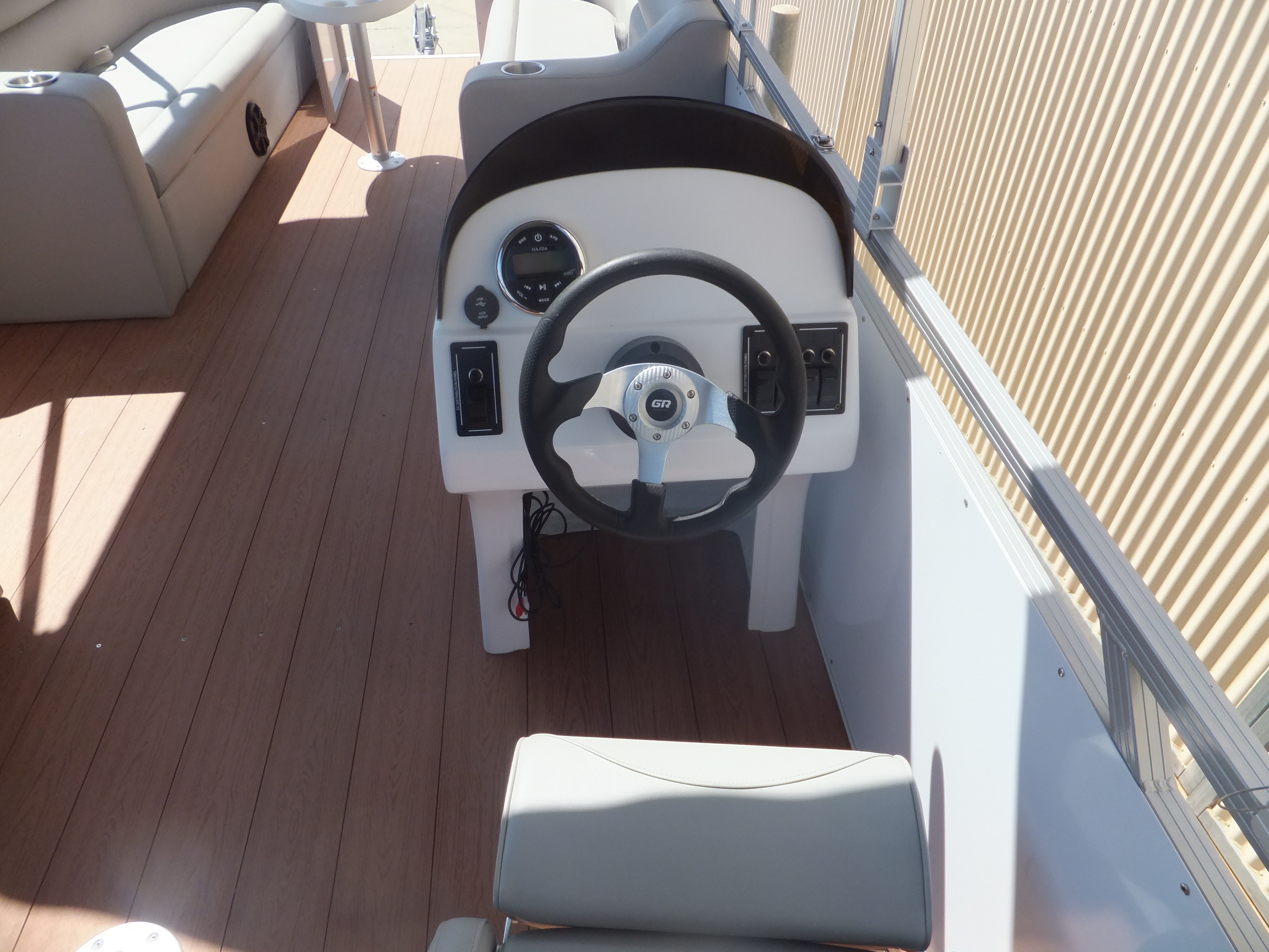 GR Pontoon Tri Hull 2020 012 - Boats And More | Shepparton & Echuca