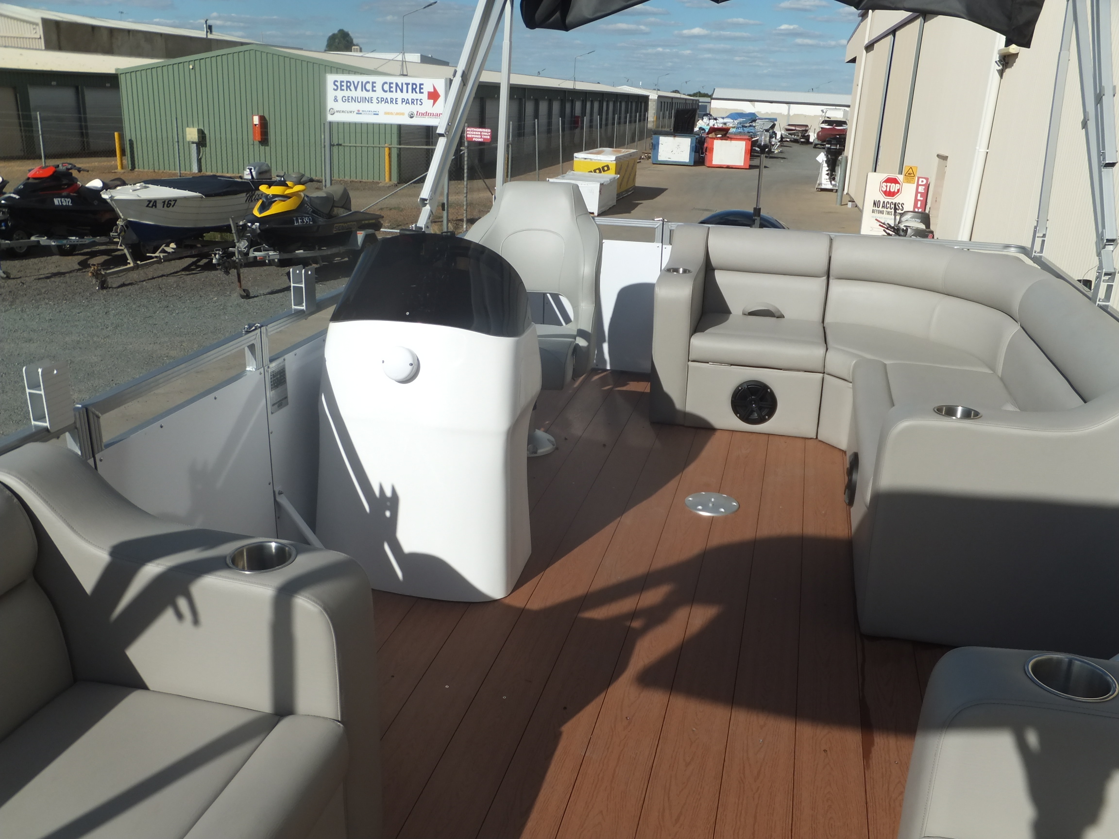 GR Pontoon Tri Hull - Boats And More | Shepparton & Echuca